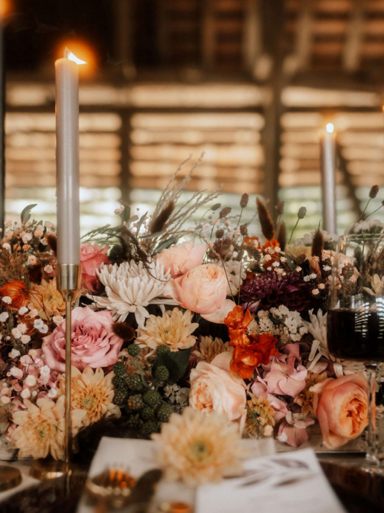 Garden roses pour mariages | Style et texture dans la fleuristerie de ...